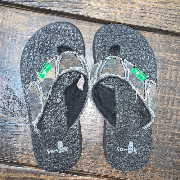Sanuk | Shoes | Sanuk Flip Flops | Poshmark